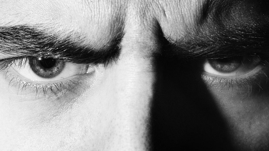 Sociopata - O que é, como identificar e diferenças entre psicopatas