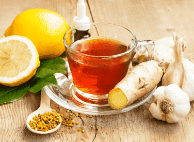 Chá de alho, como fazer? Benefícios da bebida para o organismo