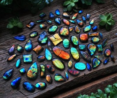 50 nomes e significados de pedras preciosas